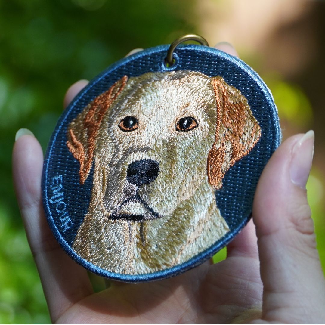 【Emjour】雙面刺繡吊飾 - 拉布拉多 | 趣活 cheer for 讓生活更有趣