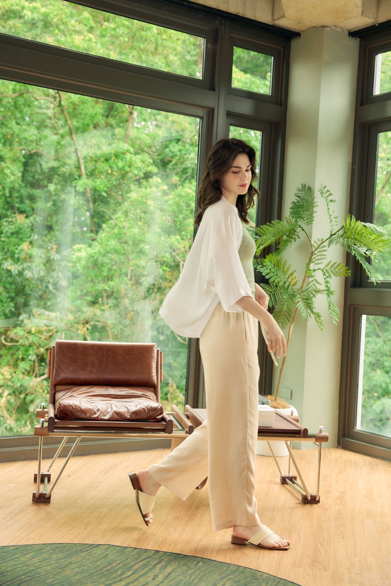 極輕防曬飄逸罩衫 4色 （現貨） | Nicoco Daily