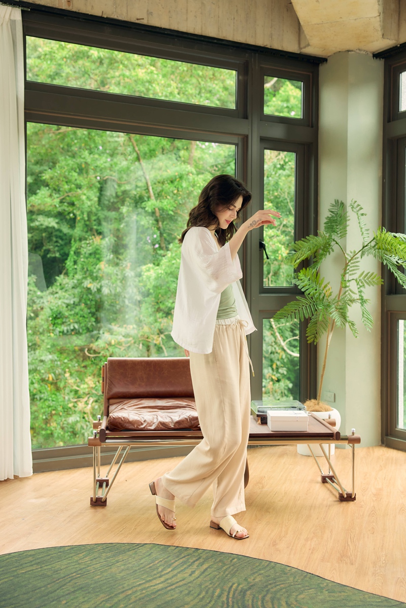 極輕防曬飄逸罩衫 4色 （現貨） | Nicoco Daily